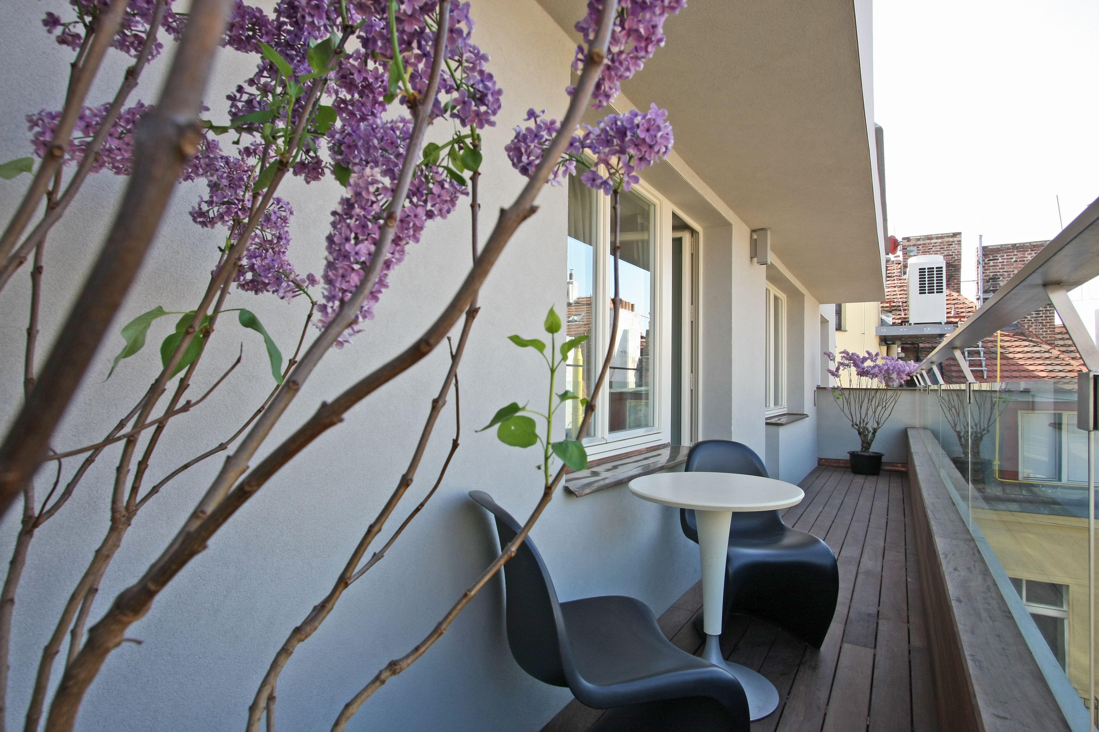THE EMBLEM HOTEL PRAGUE: BOOK YOUR STAY IN PRAGUE AND ENJOY GREAT RATES
