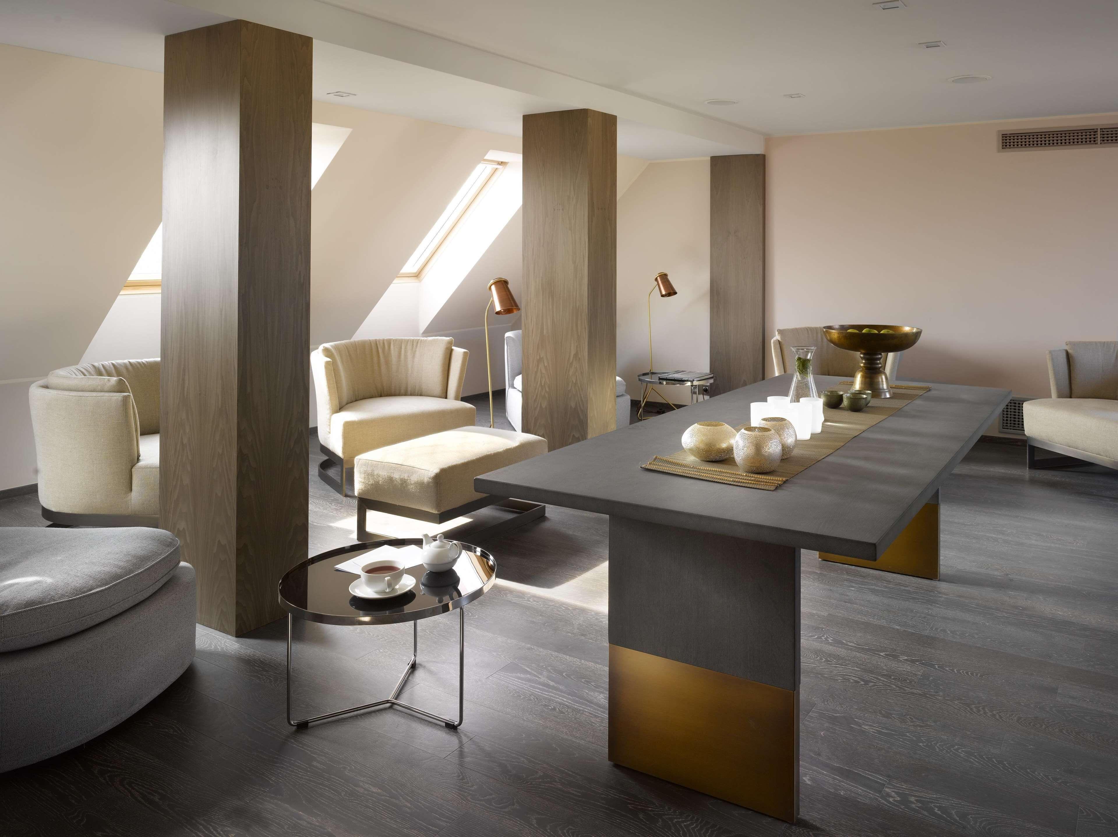 THE EMBLEM PRAGUE HOTEL | 5-STAR ACCOMMODATION IN WEST END WITH A ...