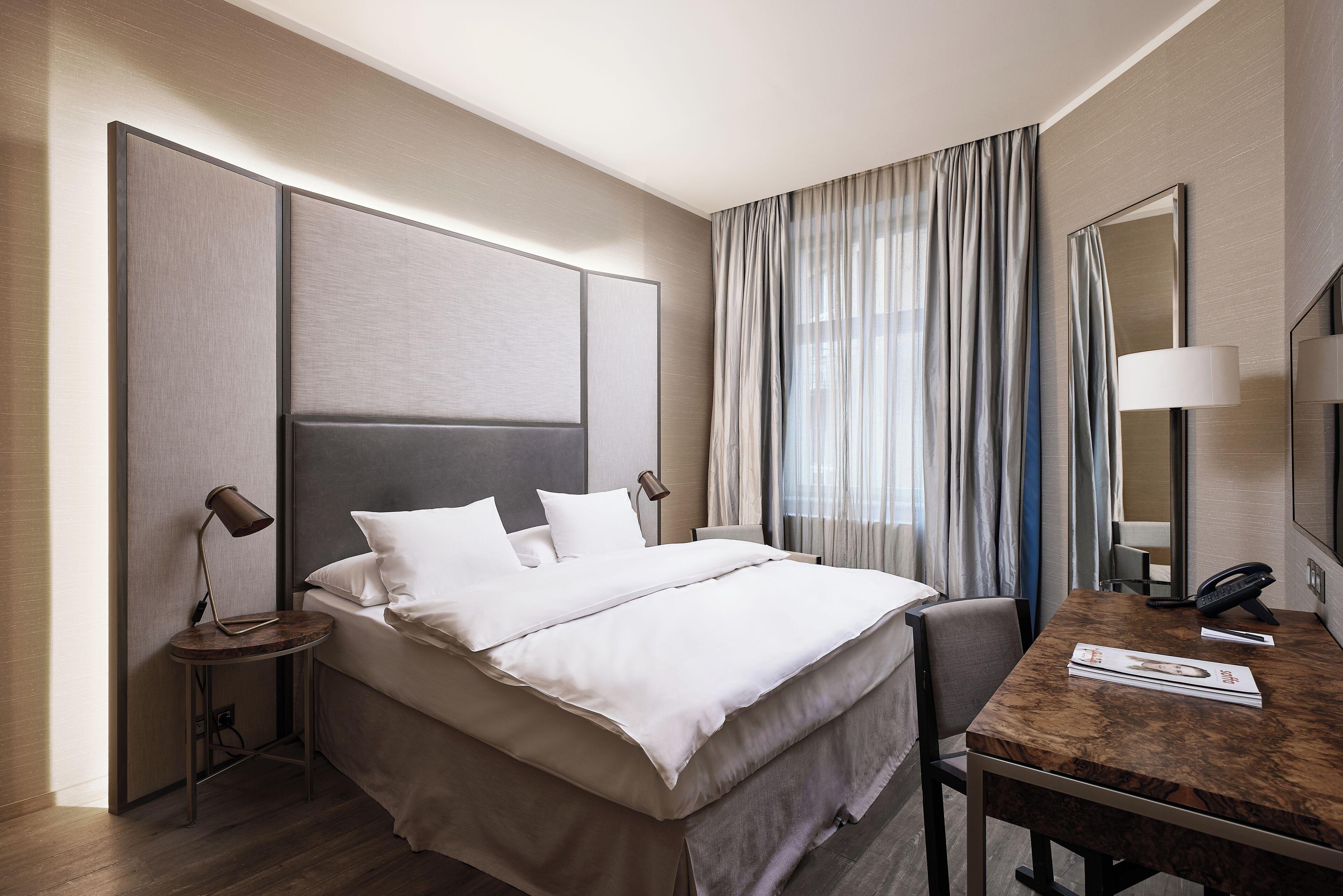 THE EMBLEM PRAGUE HOTEL | 5-STAR ACCOMMODATION IN WEST END WITH A ...